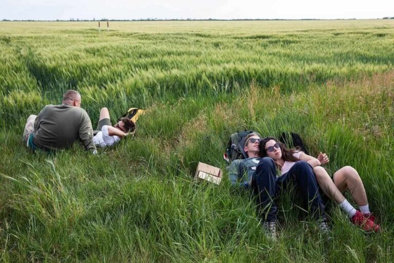 Love is love!? Fura fotó kering a neten! Toka tábornok rámozdult ...